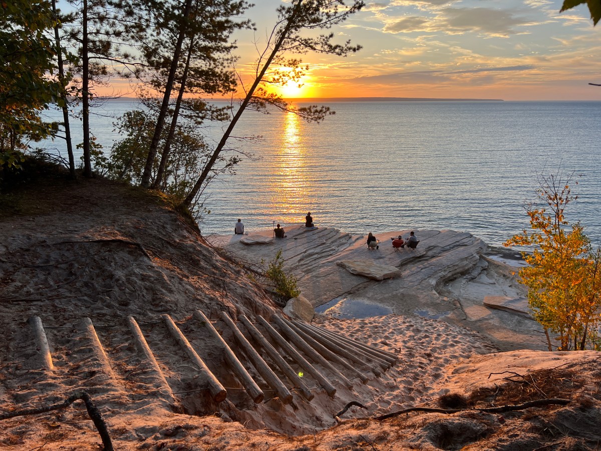 Pictured Rocks October 2023: Not quite a saunter, but definitely not a ...
